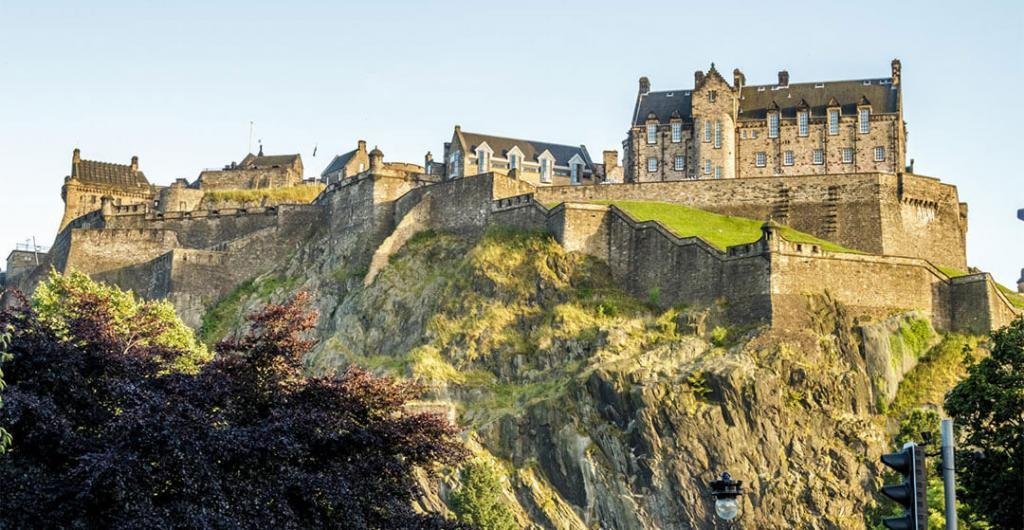 Edinburgh Castle (Schottland) - Infos, Termine & mehr | burgen-und ...