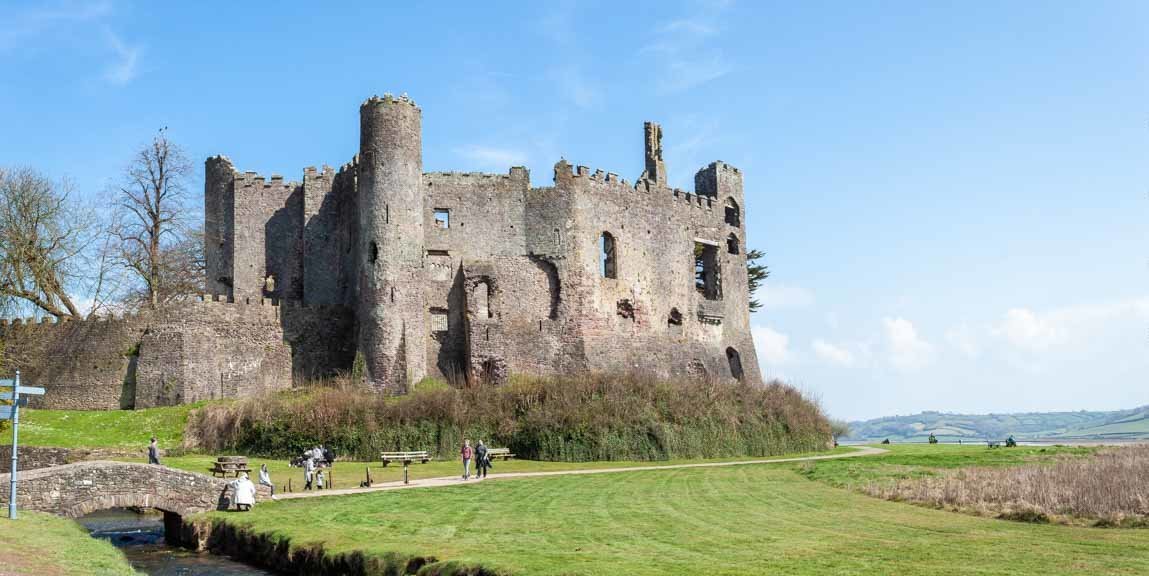 Laugharne Castle (Wales) - Infos, Termine & mehr - burgen-und ...