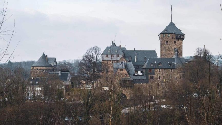 Schloss Burg (Deutschland) - Infos, Termine & mehr | burgen-und ...
